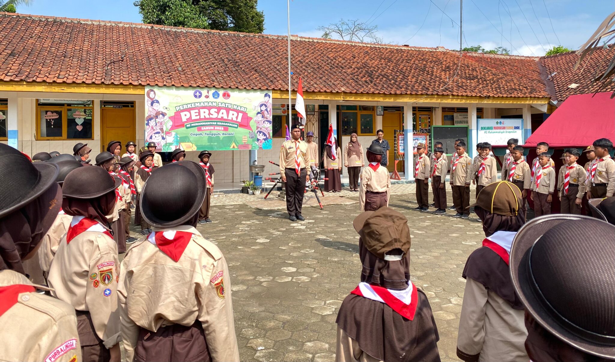 Asyiknya Persari Bersama 73 Pramuka Siaga MIM Kraganalan