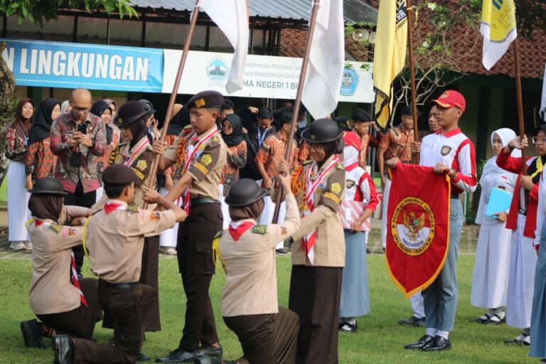 SMA Negeri 1 Bukateja Gelar Upacara Sertijab Dewan Ambalan